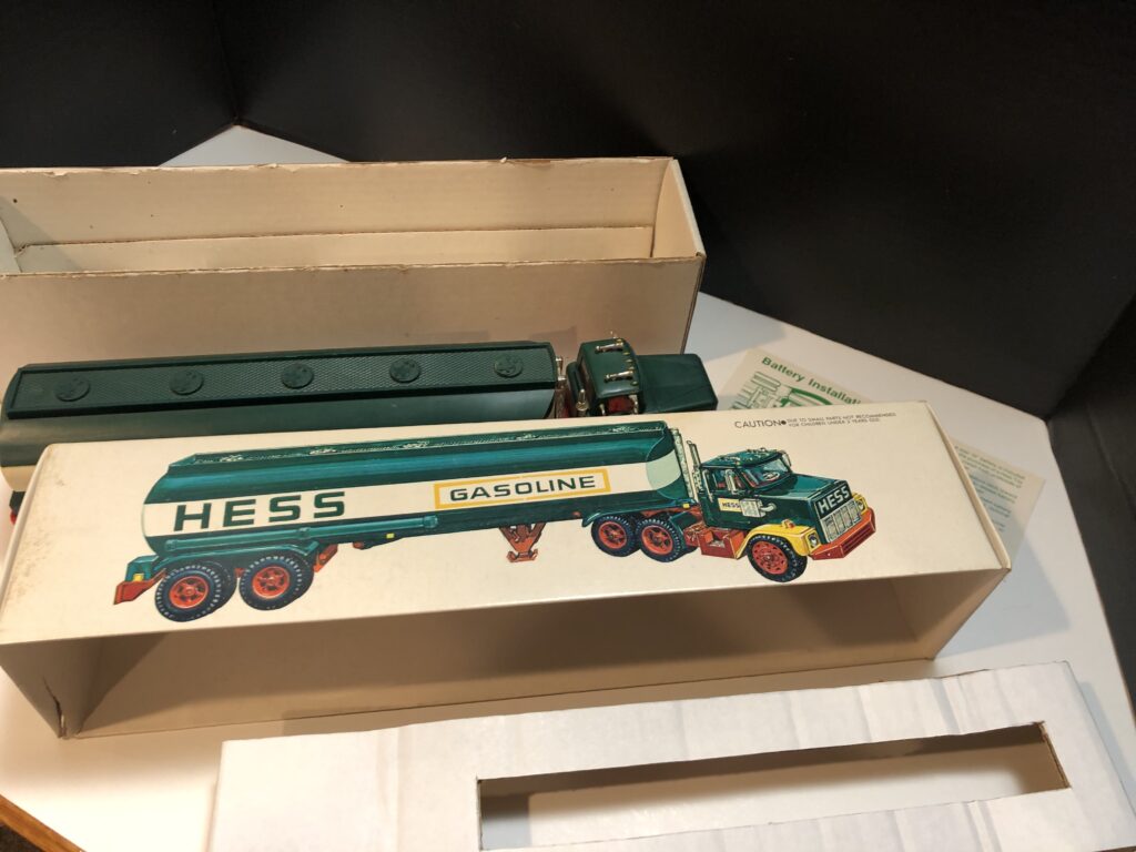 1977 Hess Fuel Oil Tanker (SKU:HES-77-16022) ( – Jackie's Toy Store